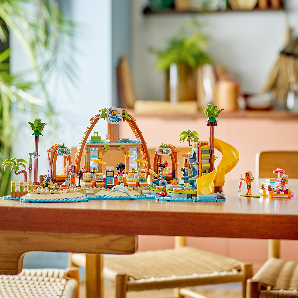LEGO 42673 FAMILIEFERIE TIL STRANDRESORT - Ringo.no