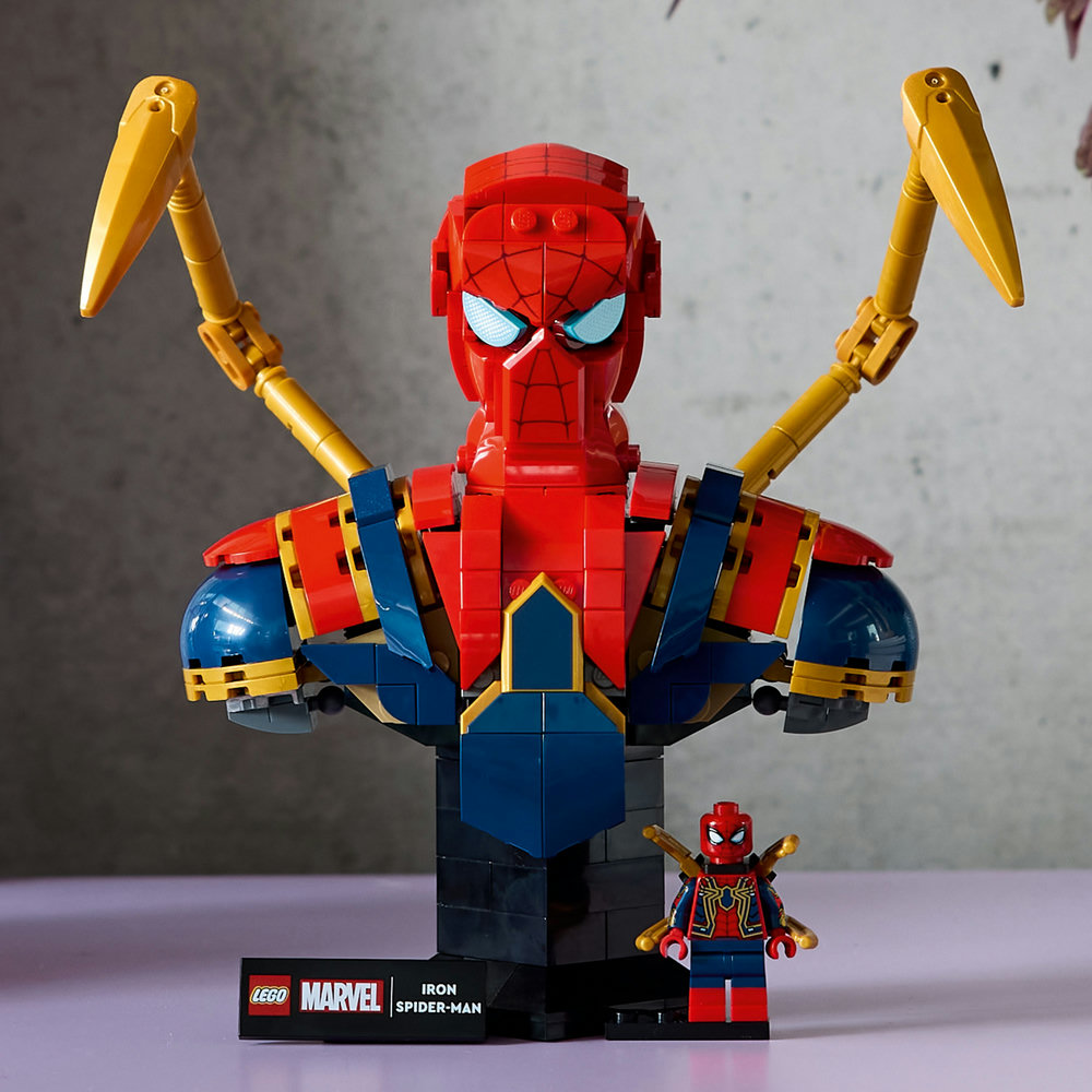 LEGO 76326 BYSTE AV IRON SPIDER-MAN. - Ringo.no